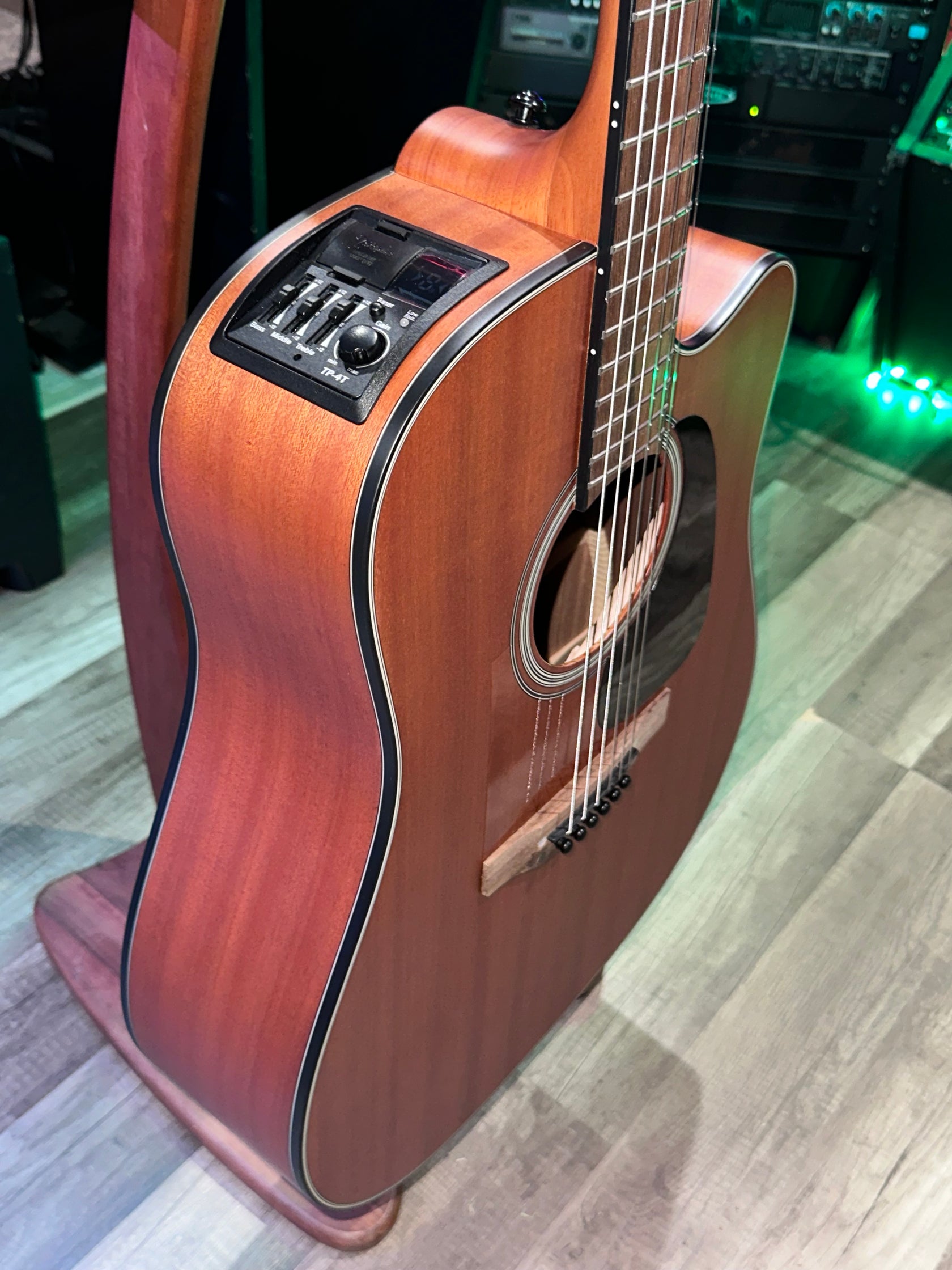 Custom GD11MCE – TK Power Guitars